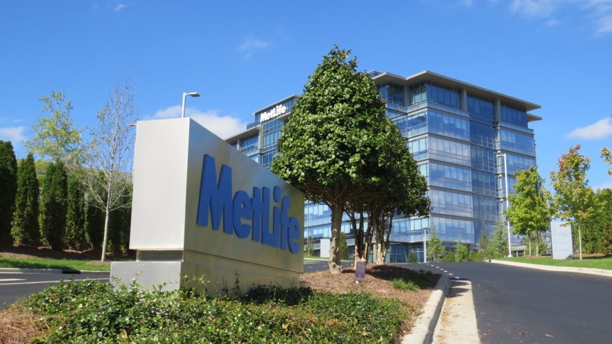 MetLife Supports Healthcare Volunteers - Cary Magazine