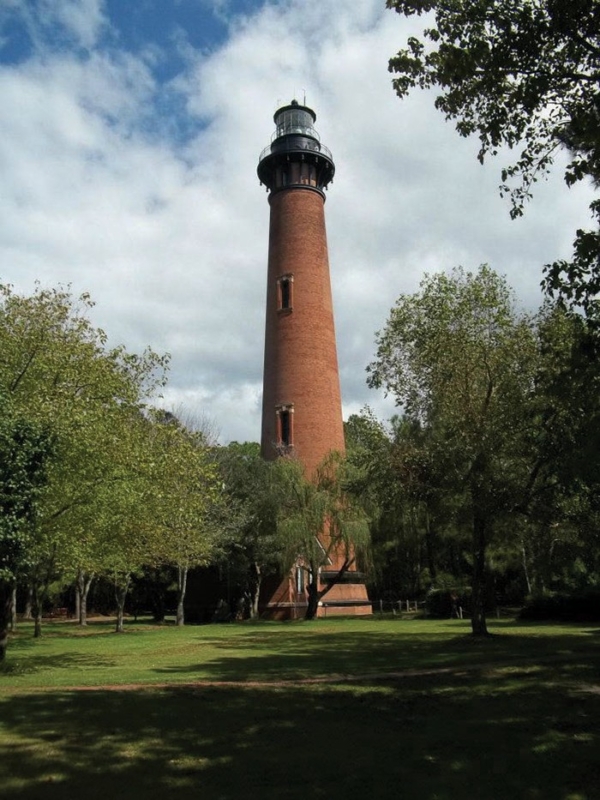 A View of North Carolina’s Historic Lighthouses - Cary Magazine