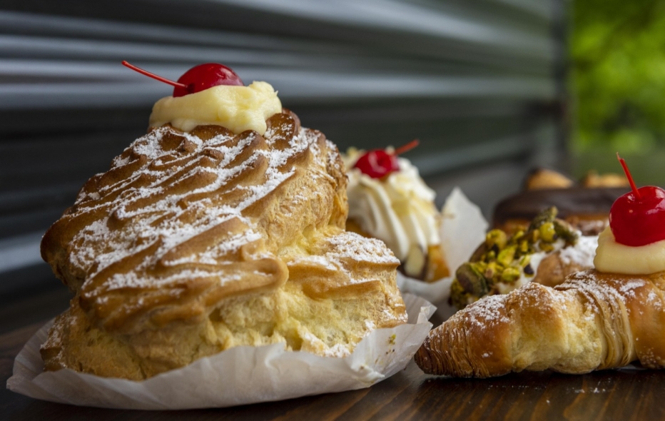 Utica Bakery Draws Devotees from Near and Far - Cary Magazine